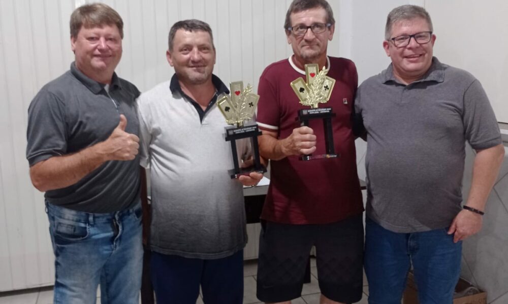 Alcério e Paulo são campeões do Schafkopf no Lichtenthal, em Picada ...